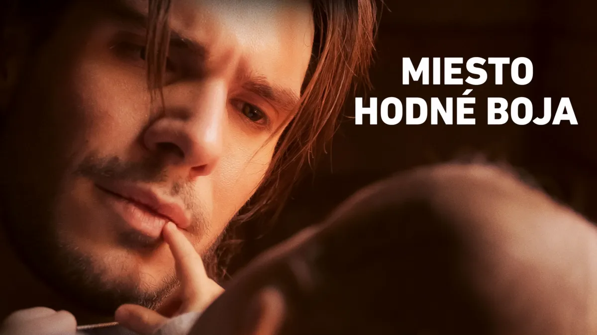 Pozerajte Miesto hodné boja | Disney+