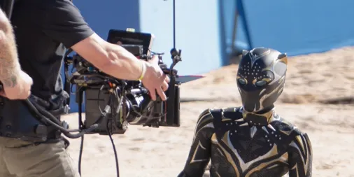 觀看創作大本營：《黑豹2：瓦干達萬歲》製作特輯 | Disney+