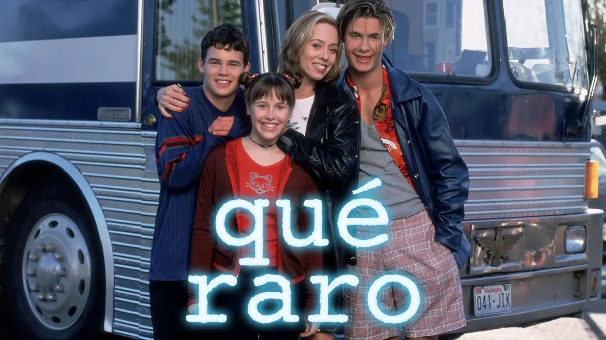 Ver Qué Raro | Disney+